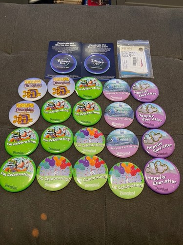 LOT OF 22 Walt Disney World Badge Button 1st Visit Im Celebrating ...