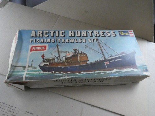 Revell Arctic huntress Findus fishing boat un-opened bag vintage model ...