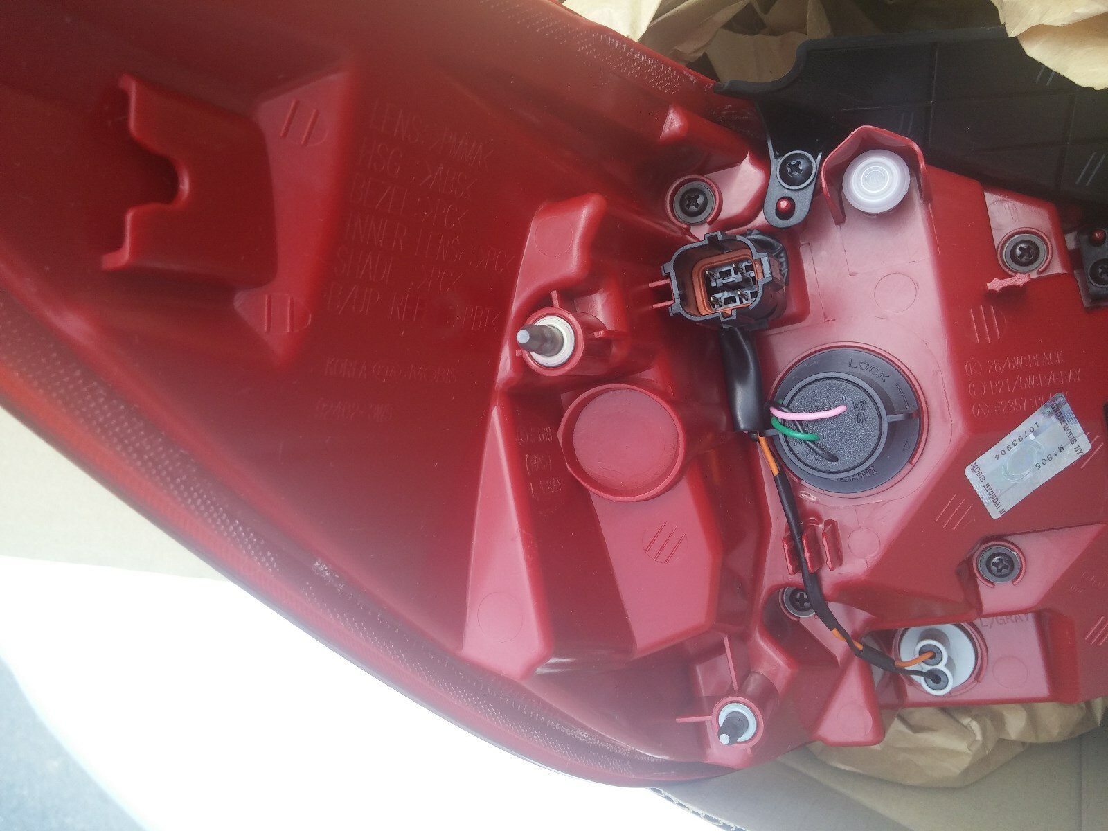 OEM Kia Sportage 2014-2015 Tail Light Lamp LH Outside 92401-3W500 [ Non ...