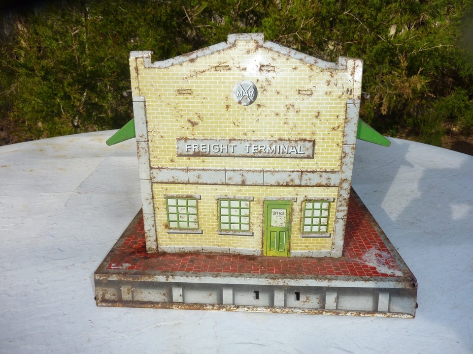 MARX TIN TOY FREIGHT TERMINAL OFFICE 1940-1950s METAL VINTAGE 29 INCHES ...