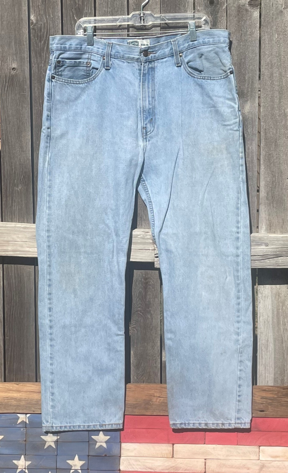 Men's Signature Levis Faded Blue Jeans~Size 38 X 30 - Gem