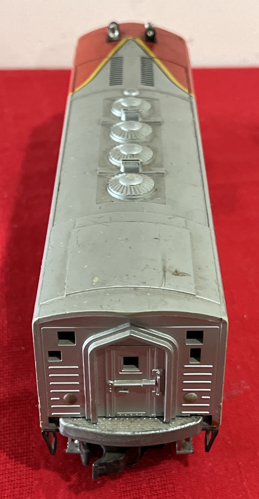 Lionel Santa Fe Powered Locomotive 2333-20. Untested | eBay