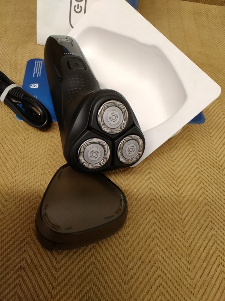 Philips Norelco Wet Dry Mens Rechargeable Electric Shaver 2400 - X3001 ...