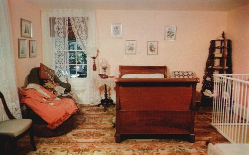Postcard NY Oyster Bay Raynham Hall Victorian Bedroom Sleigh Bed Chrome ...