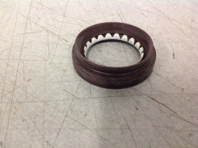 Genuine Toyota Transfer Case Output Shaft Seal 90311-34021 for sale ...