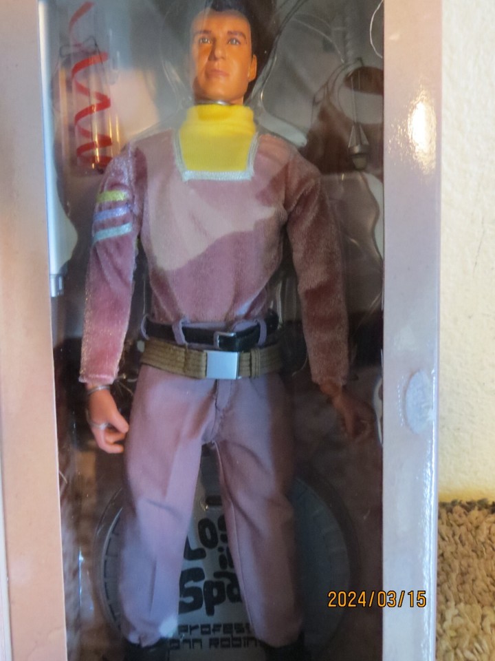 LOST IN SPACE JOHN ROBINSON 3RD SEASON OUTFIT THE FANTASY WORLD OF ...