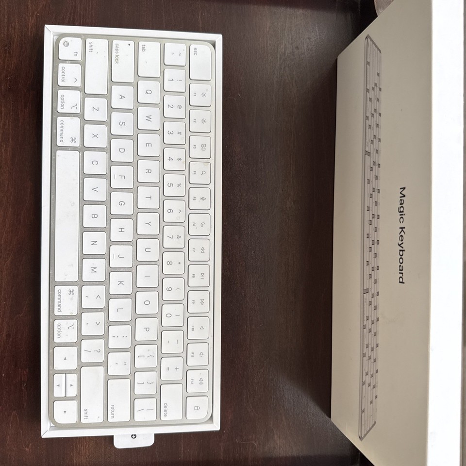 Apple Magic Keyboard Model A2450 US English Layout | eBay