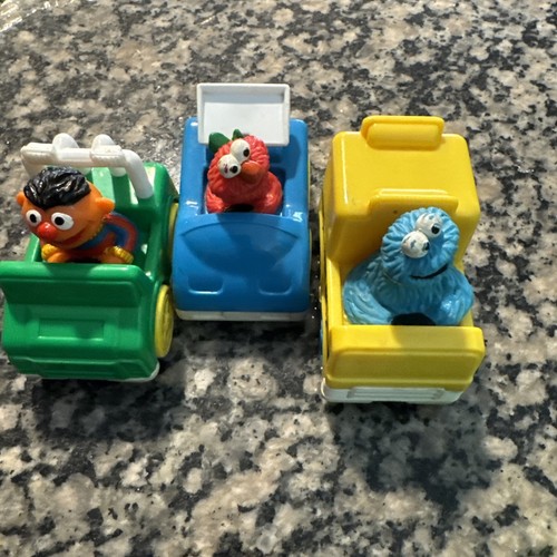 Jim Henson-Sesame Street-Elmo Blue, Ernie Green, Cookie Monster Race ...