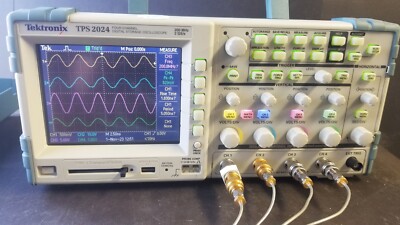 Tektronix TPS2024 Isolated grounds Oscilloscope for power measurements ...