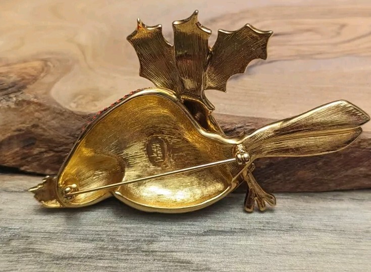 Vintage Joan Rivers Cardinal Brooch - Gem