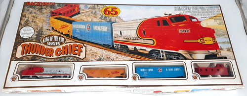 Bachmann Thunder Chief HO Scale Electric Train 65-Piece Train Set 00501 ...