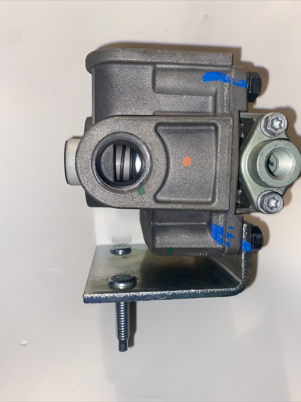 Bendix Air Brake R-12 Relay Valve 909828 for sale online | eBay