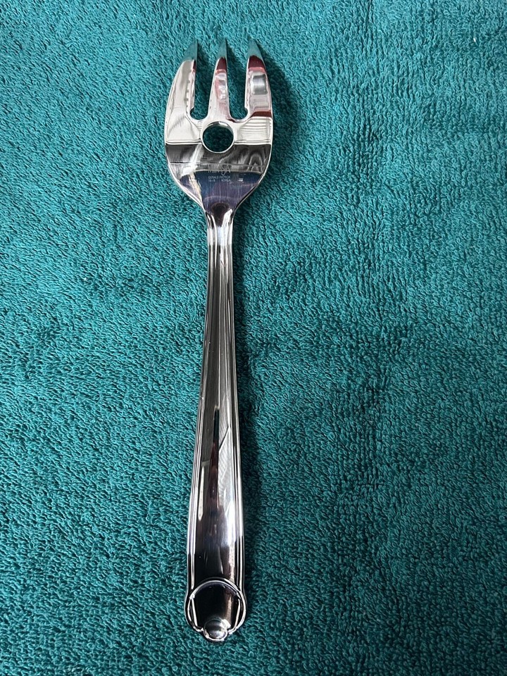 Mikasa CLASSICO SATIN 18/8 Gerald Patrick Stainless Silverware Flatware ...