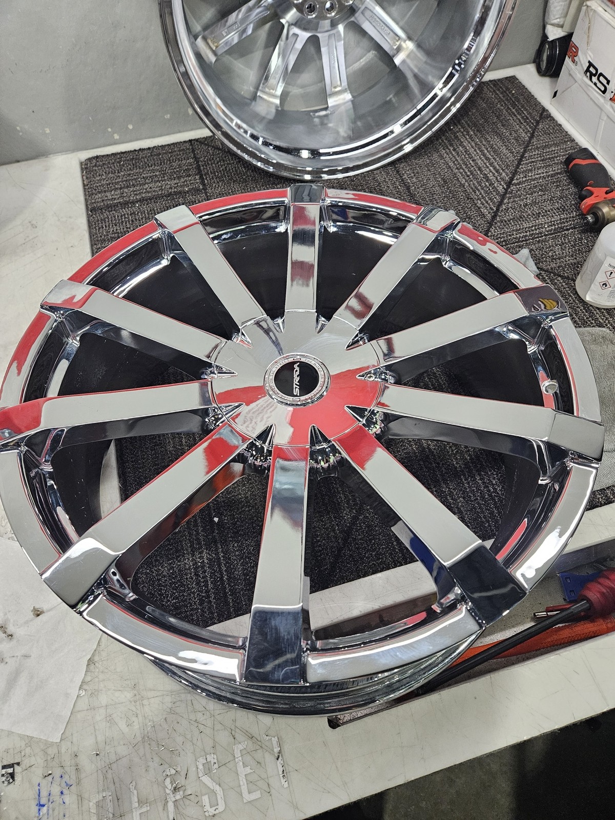 4 - Blemished 22x8.5 Chrome Wheel Strada Gabbia 5x4.5 5x120 35 | eBay