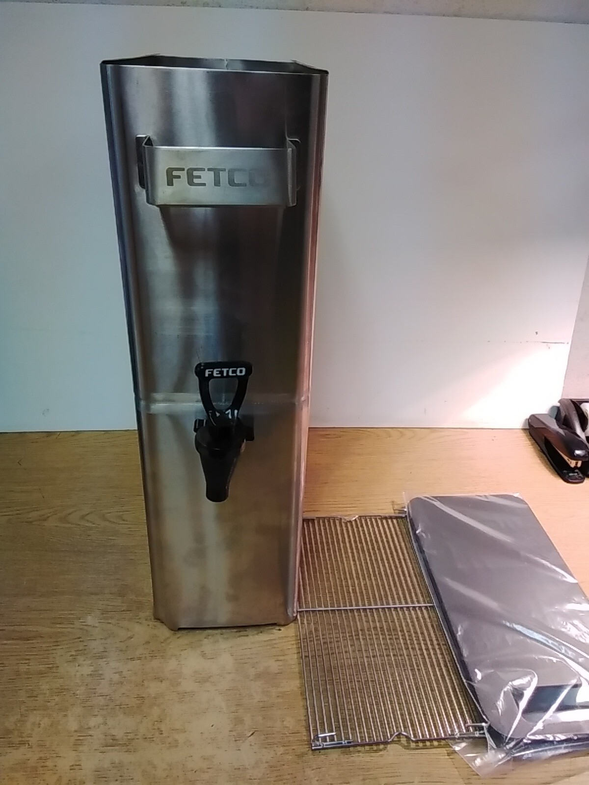 Fetco ITD-2135 3.5 Gallon Ice Tea Dispenser | eBay