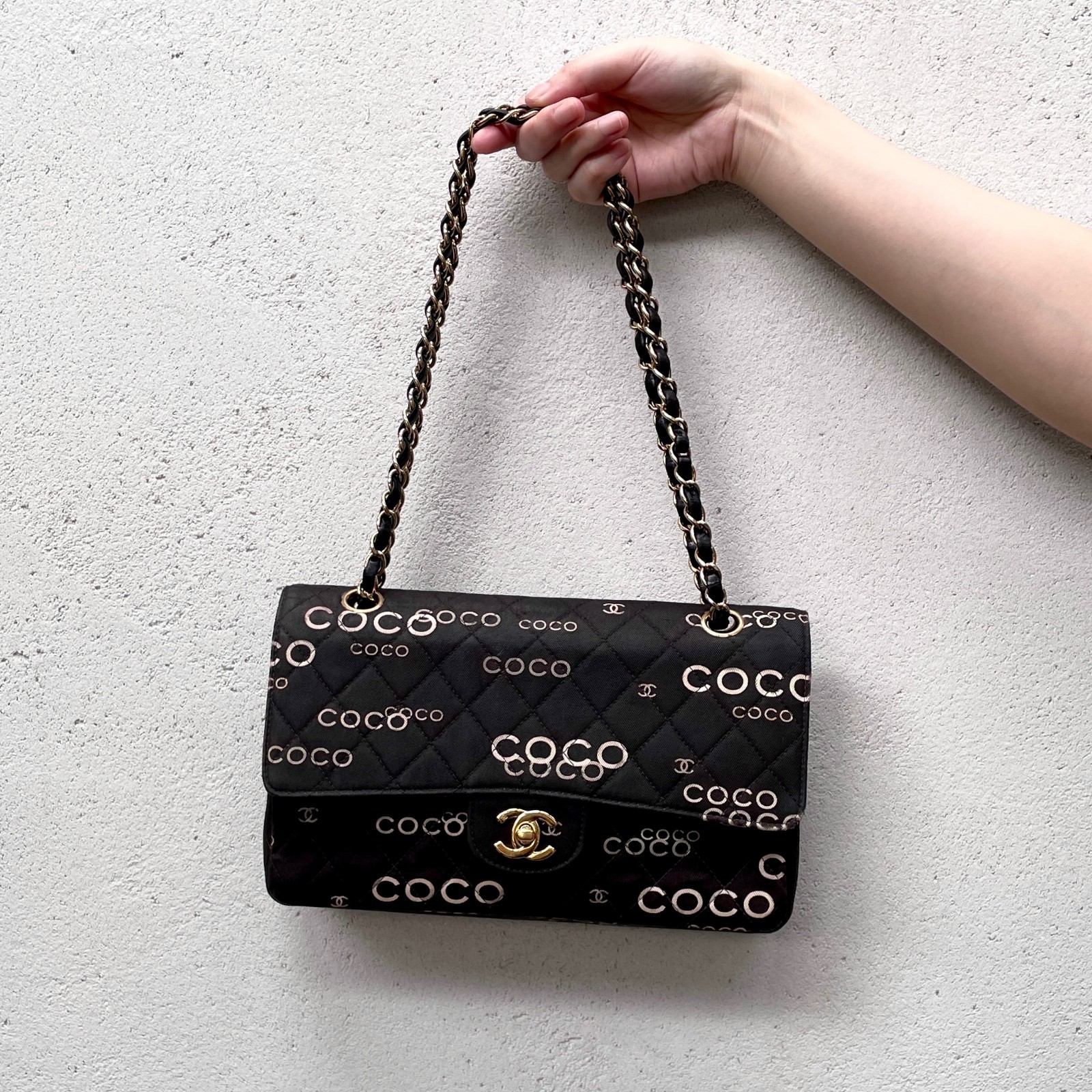 RARE☆☆☆☆☆Auth CHANEL Coco Graffiti Classic Double Cha… - Gem
