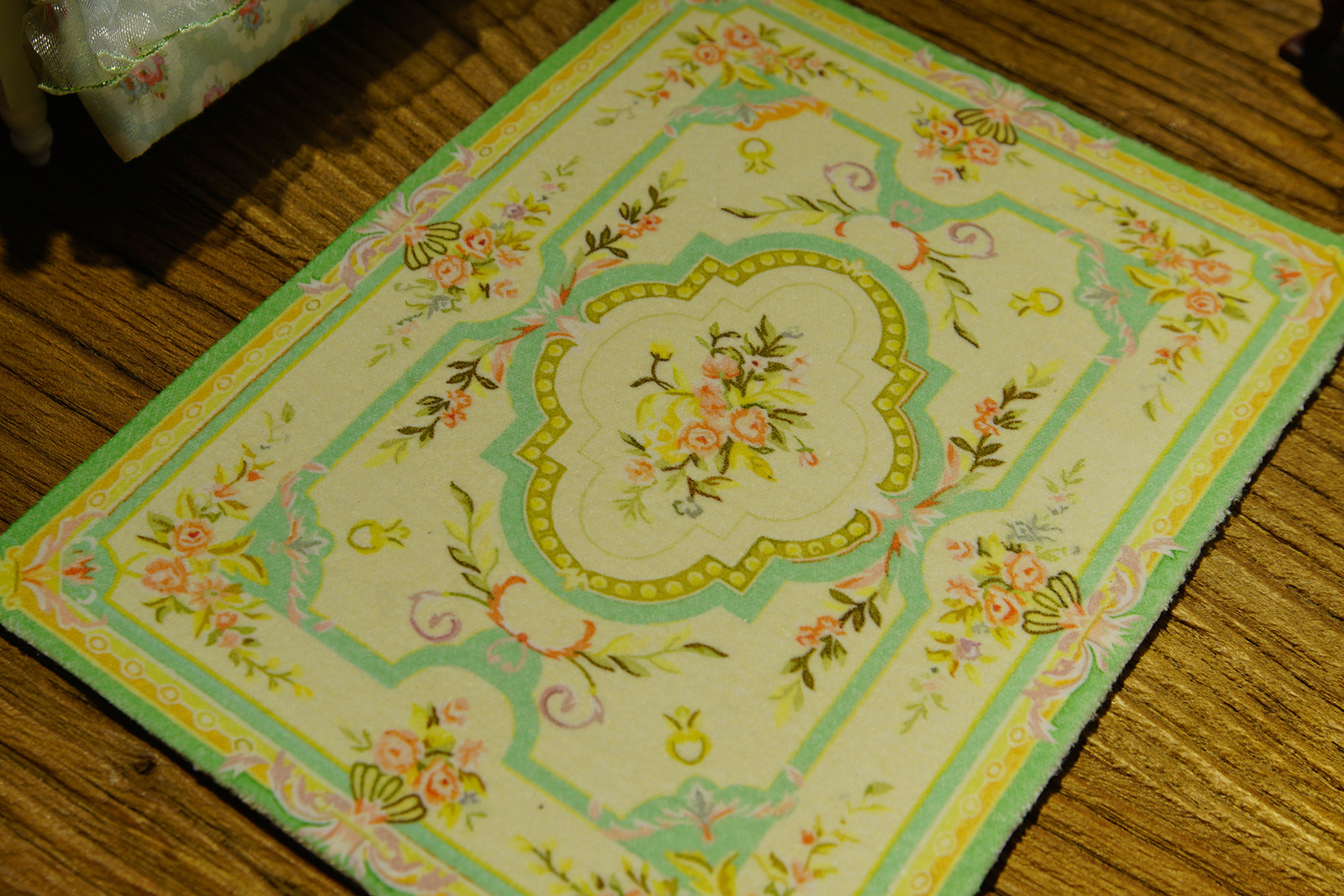 1:12 Beautiful Light Green Yellow Flowers Miniature Rug Dollhouse Decor ...