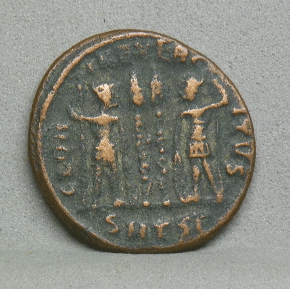 CONSTANTIUS II, 324-337 AD. AE 3. Rev. 2 Soldiers and 2 standards (CON ...