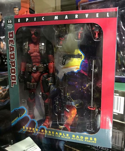 Marvel X-Men Deadpool Ultimate Collector's 7" Action Figure Model Box ...