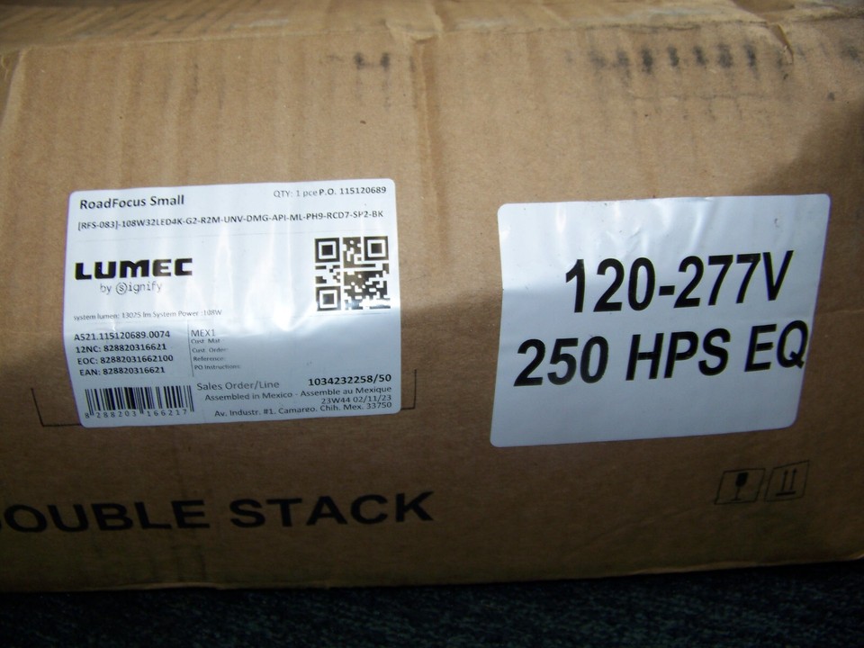 Lumec Road Focus Small 120-277V 25 HPS EQ LED (RFS-083) New | eBay