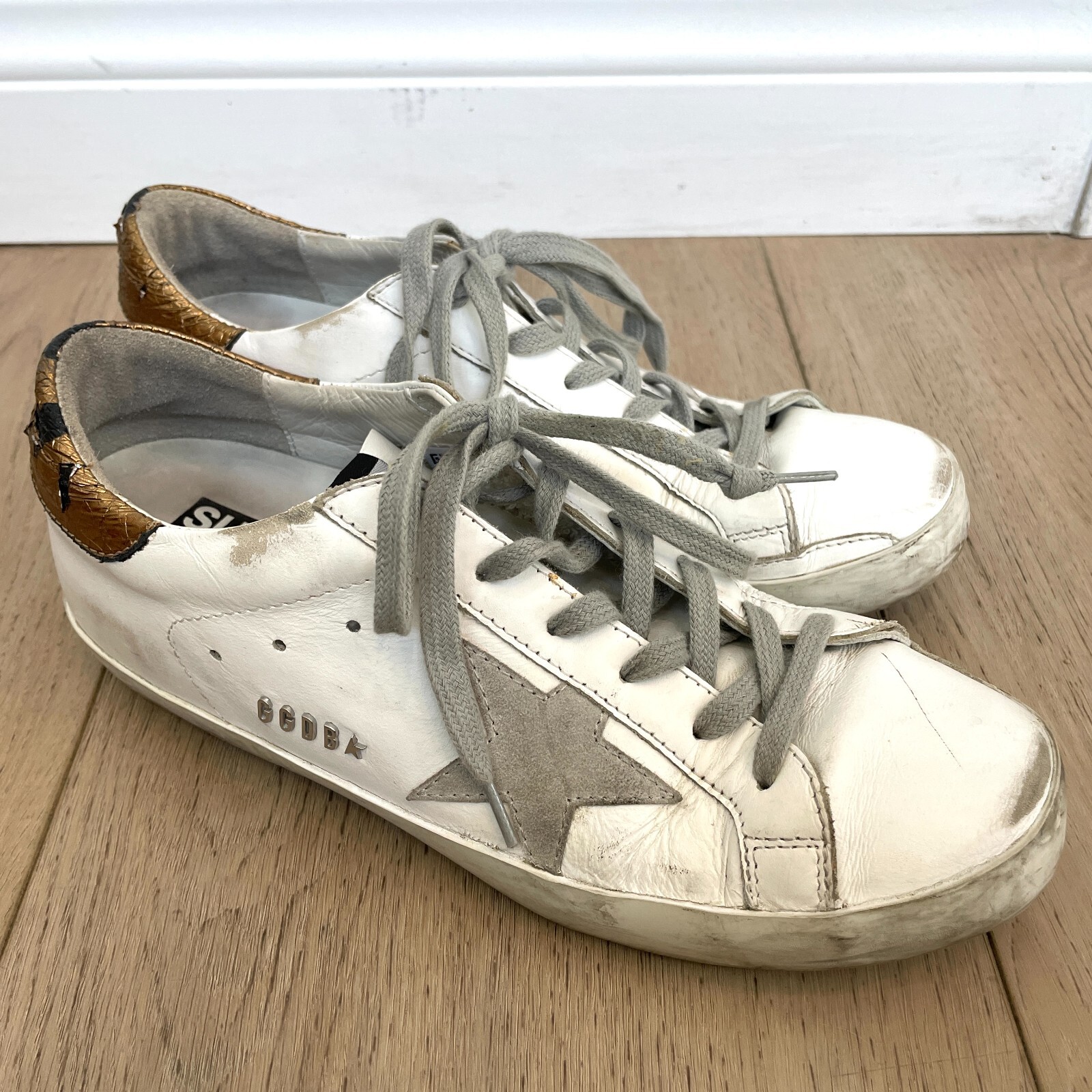 Golden Goose Womens EU 40 US 9 Leather Sneakers