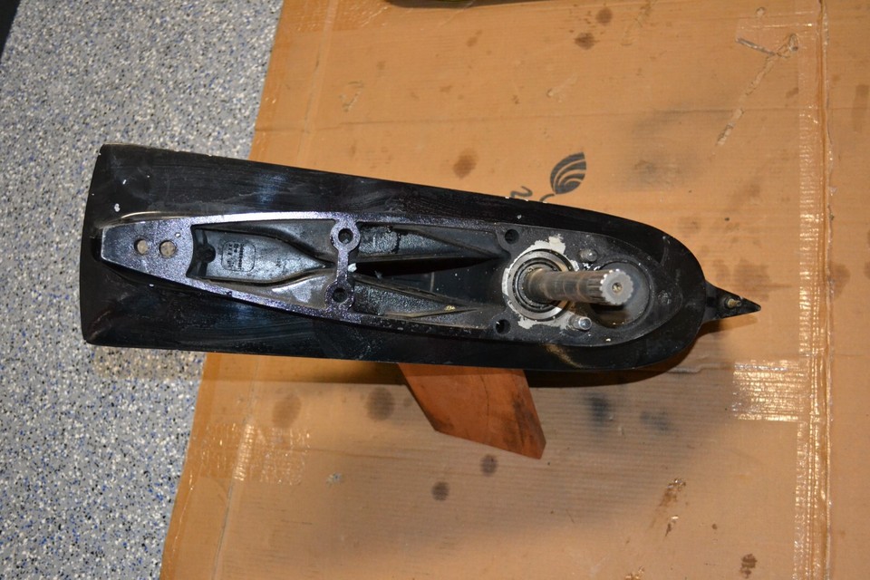 Mercruiser Bravo One 1 lower outdrive sterndrive unit | eBay