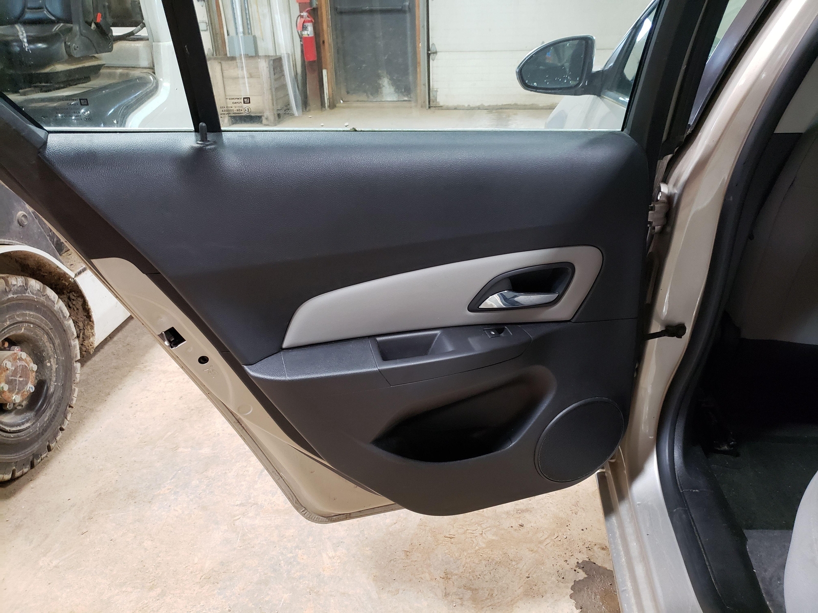 12-16 CHEVY CRUZE DRIVER LEFT REAR SIDE DOOR ASSY CHAMPAGNE SILVER ...