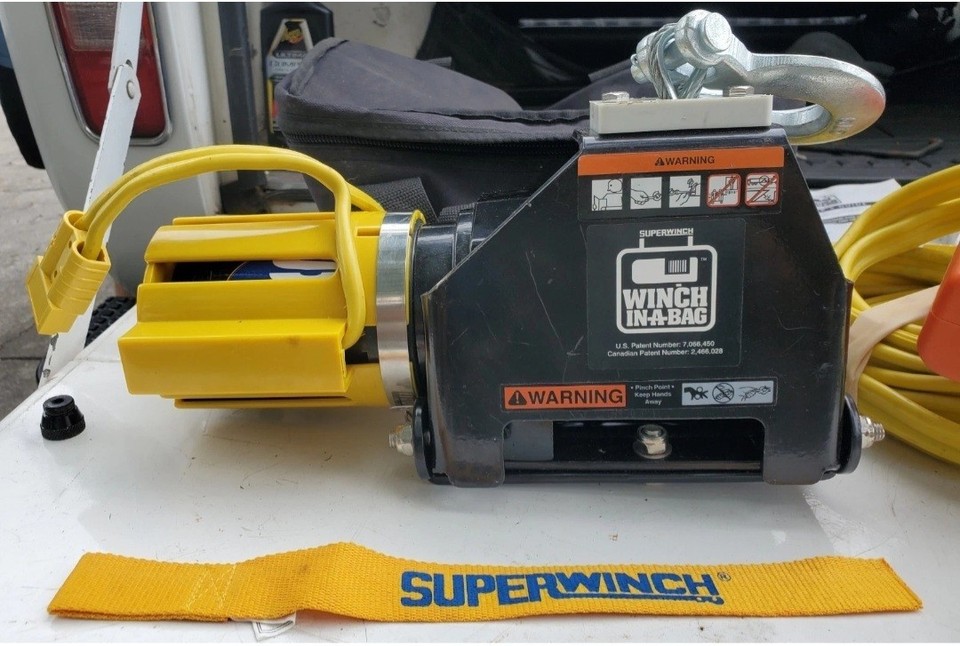 Superwinch Winch in a Bag Portable 12 V Electric Winch with Remote 2000 ...