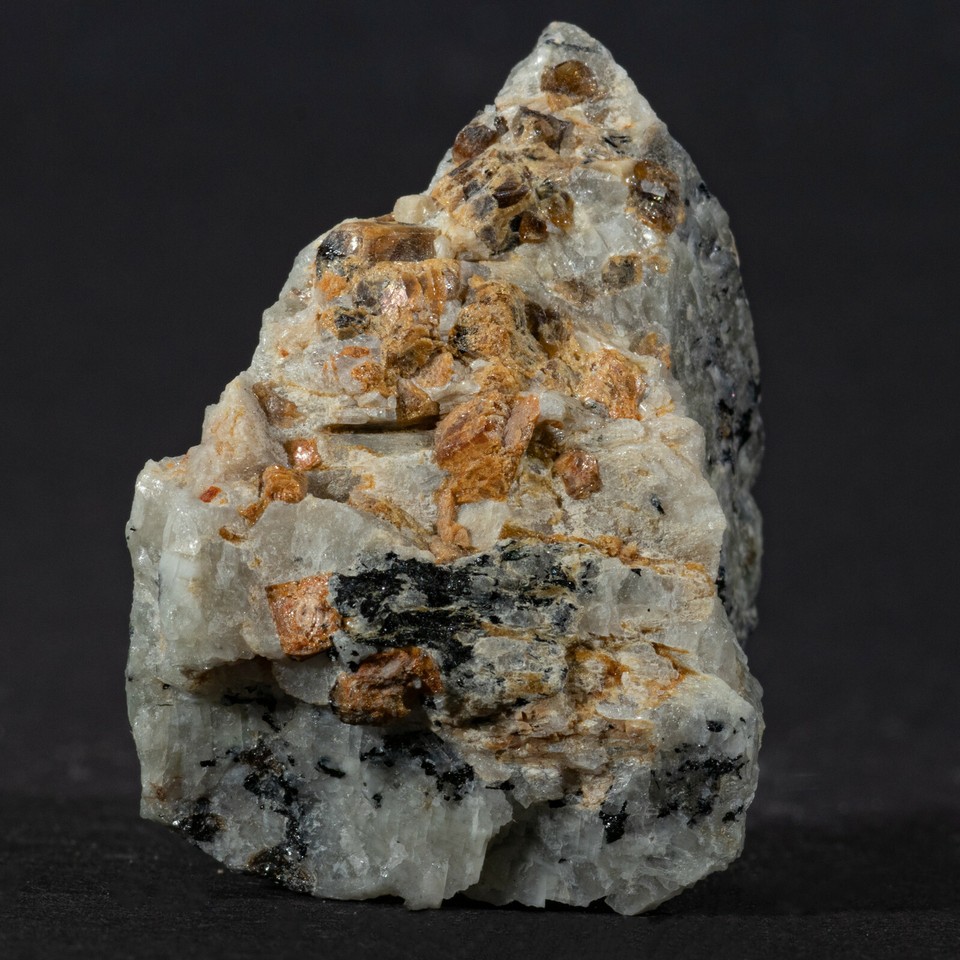 Titanite (sphene) crystals with cancrinite, annite and microcline ...