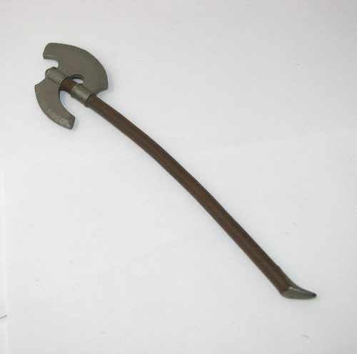 2008 Chronicles of Narnia Prince Caspian Minotaur Asterius Axe weapon ...