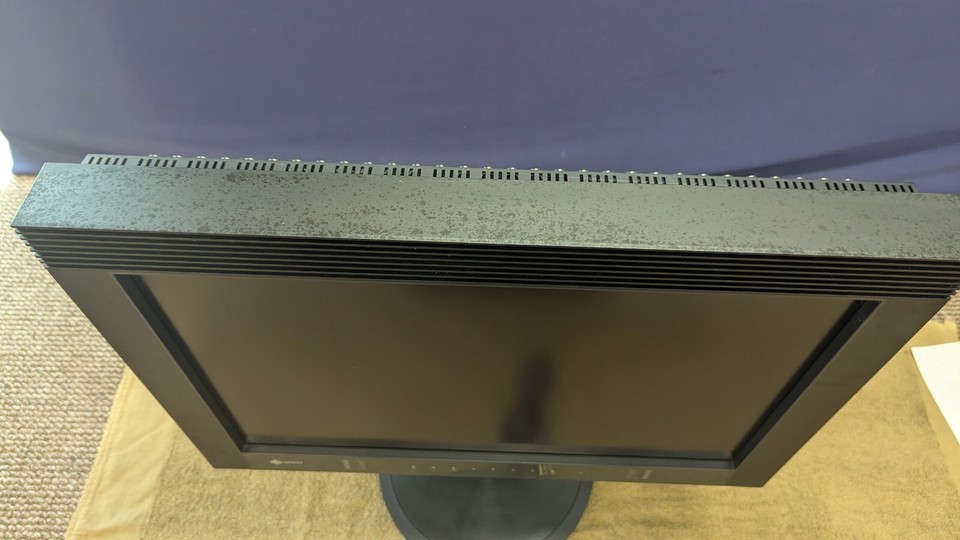 Eizo Coloredge Pro Calibrated Monitor 22" CG221 1920x1200 400:1 Studio ...