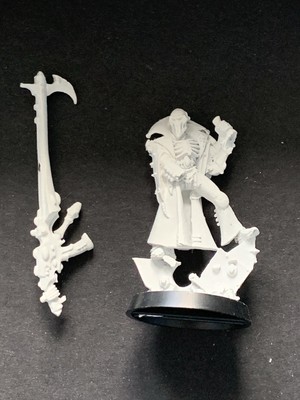 Eldar Death Jester: Warhammer 40k metal figure, undercoated ...