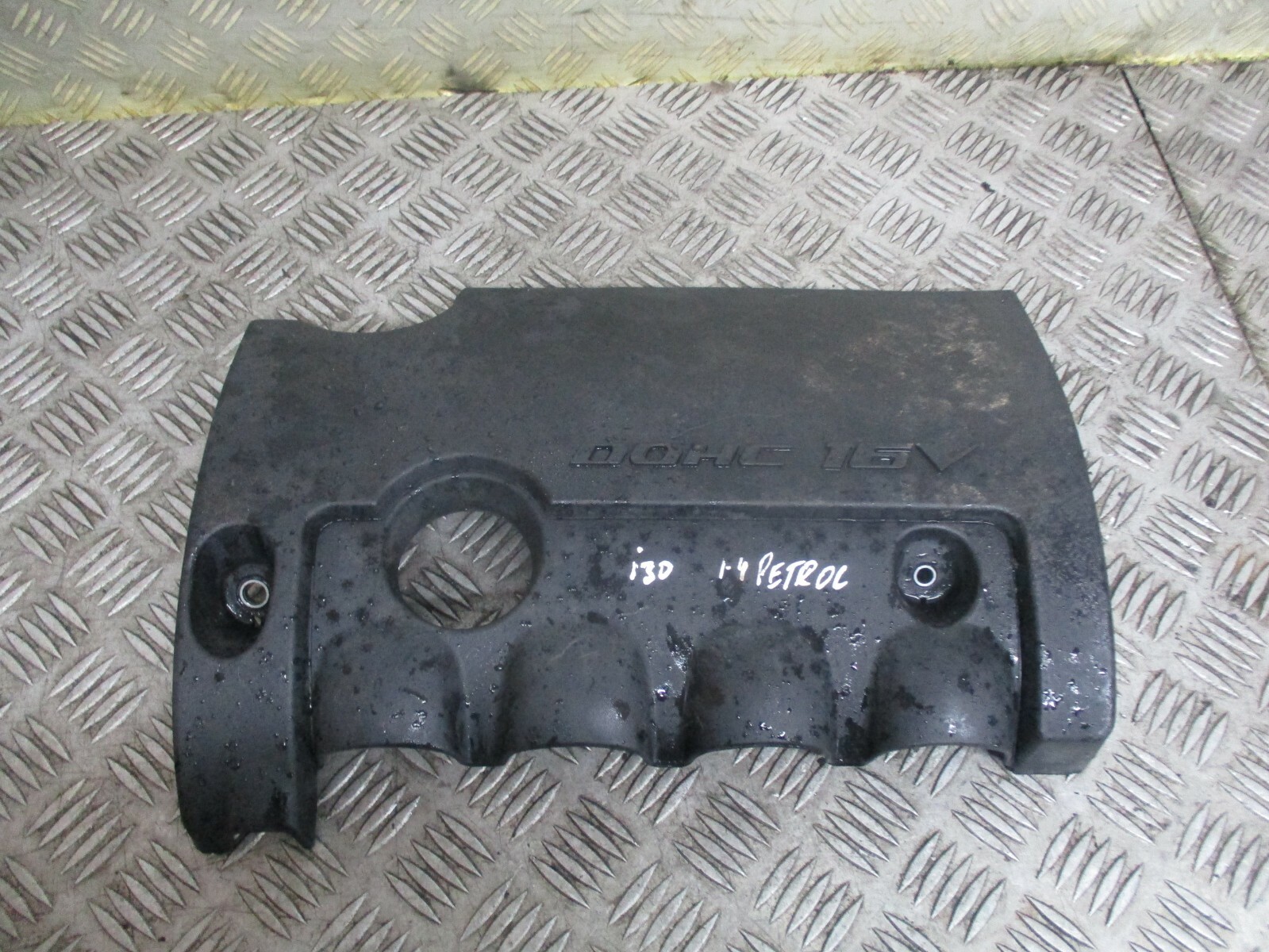 2008-2012 HYUNDAI i30 1.4 PETROL ENGINE COVER TOP COVER PANEL 29240 ...