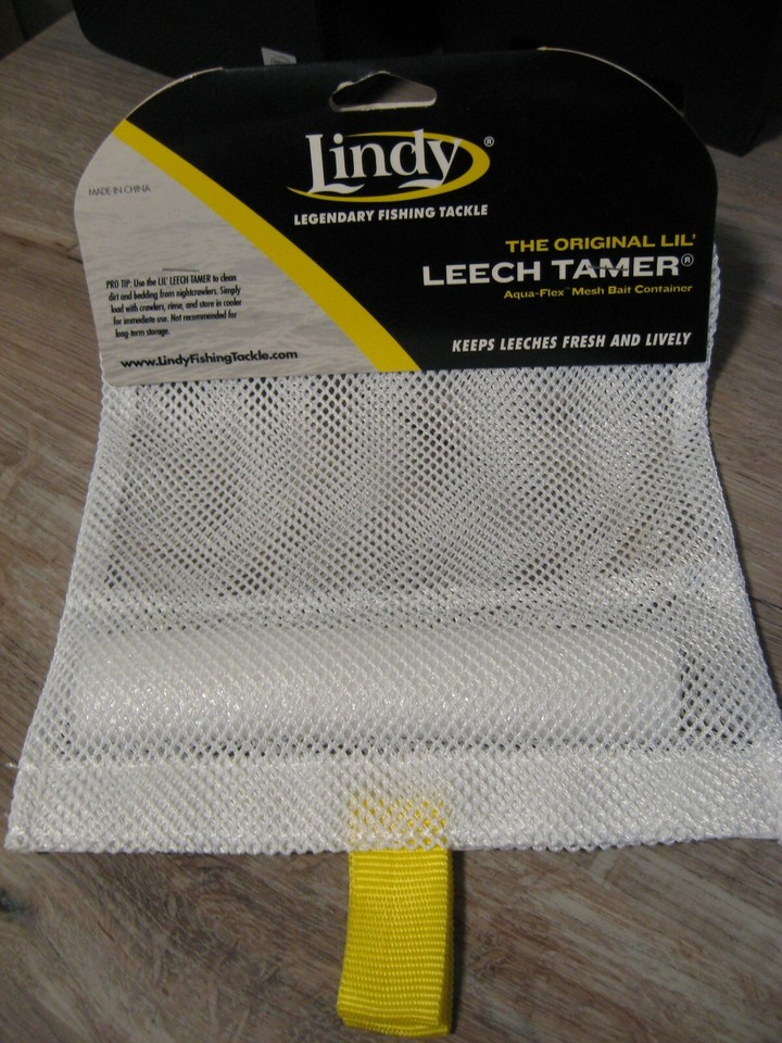 Lindy Leech Tamer Aqua-Flex Nightcrawler Mesh Bait Container Panfish ...