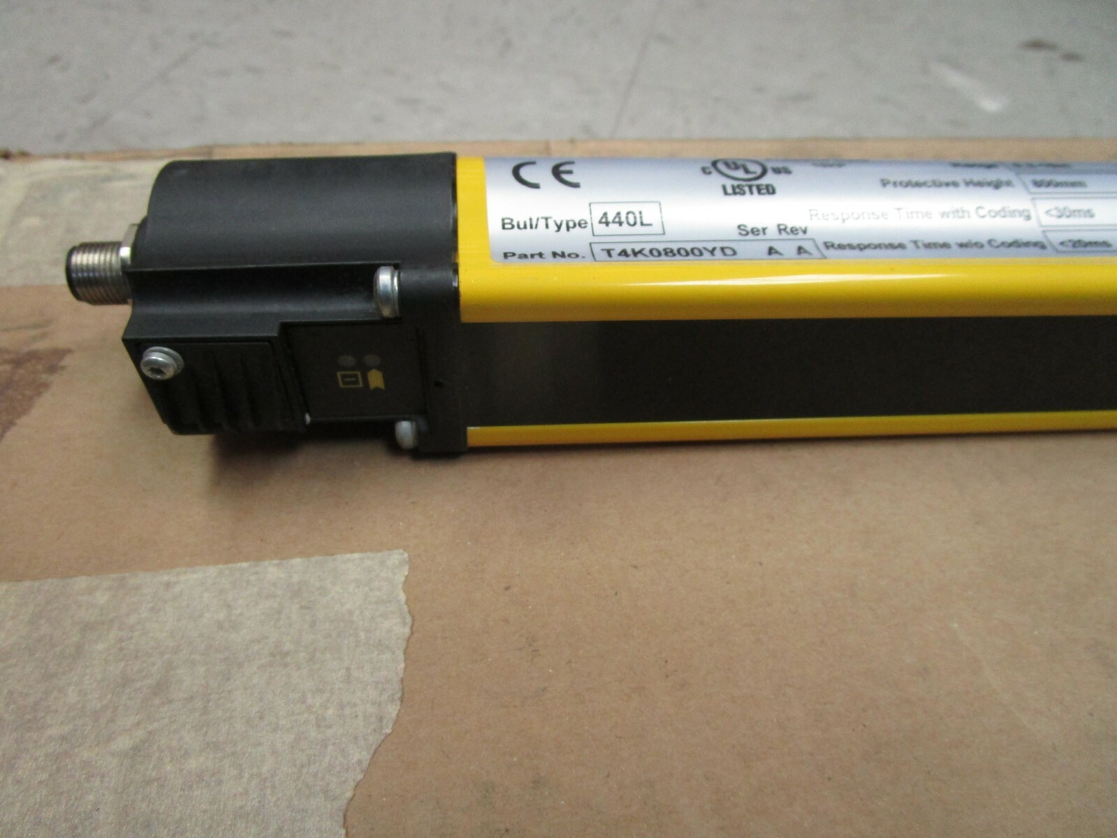 Allen Bradley GuardShield Lightcurtain 440L R4K0800YD 24 VDC Series A ...