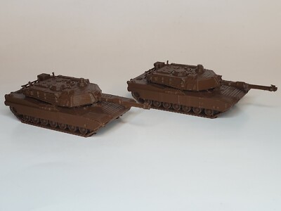 2 Pack - HO Scale - M1A2 Abrams Tank - Dark Brown - 1:87 Scale - Mini Model Army | eBay