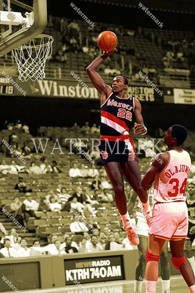 Hakeem Olajuwon Dunk