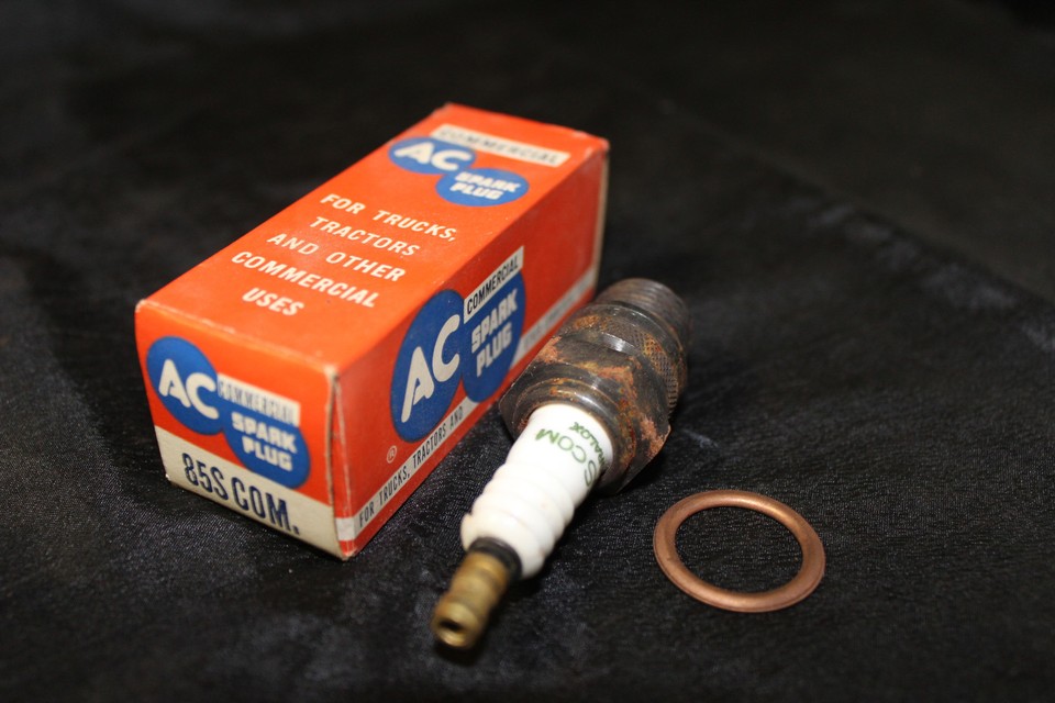 NOS AC Commercial Spark Plugs 8 Pack 85S COM 1559466 1956 (C-5) | eBay