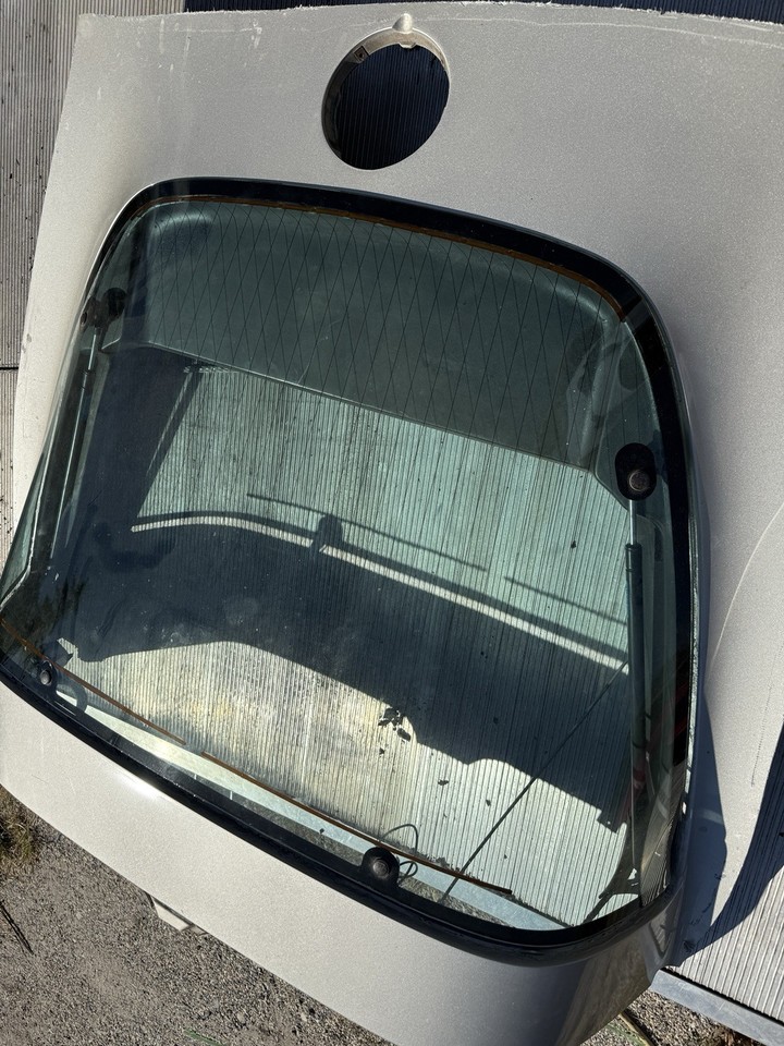 82 1982 CORVETTE C3 COLLECTOR EDITION REAR HATCH BACK GLASS CLEAN MUST ...