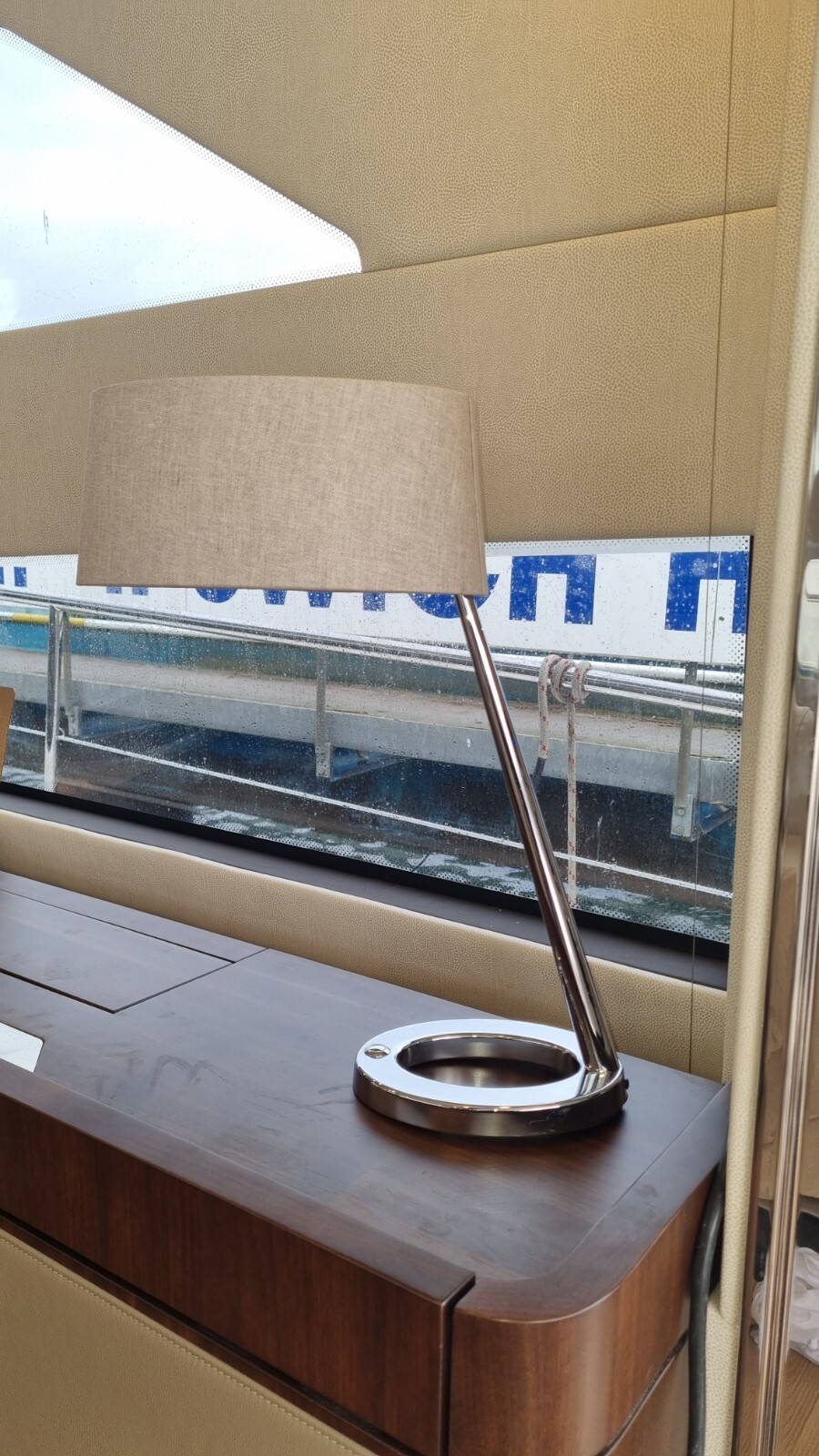 2 x Chelsom Executive lamp 24v , Fairline Yachts Lamp (shades not ...
