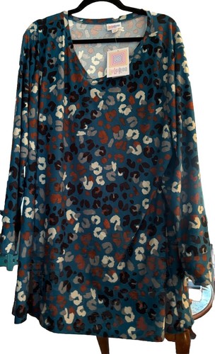 LULAROE ELIZABETH Tunic Top 3 XL Mid Green Background Animal Scoop Neck ...