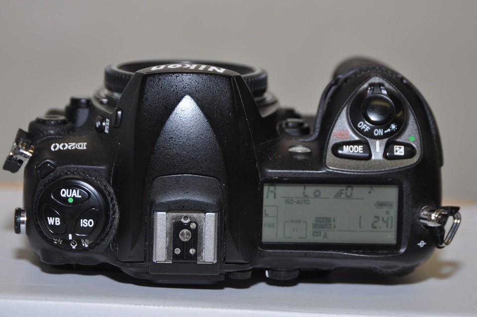 Nikon D200 10.2 MP Digital SLR Camera - Black, Body+16GB Card and ...