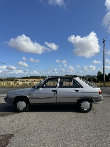 Renault 11 Classic Car Barn Find Future Classic Spares Or Repair No ...