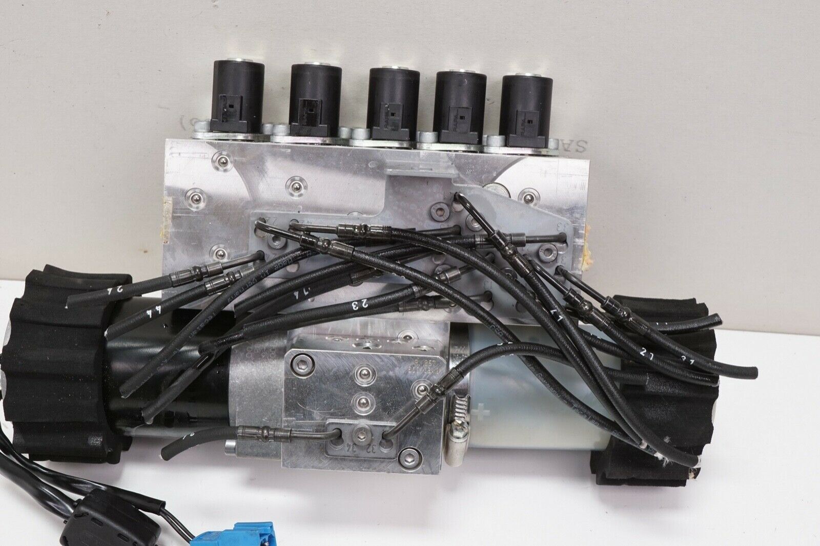 BMW E93 3 Series M3 Convertible Roof Top Pump Hydraulic OEM 2007 - 2013 ...