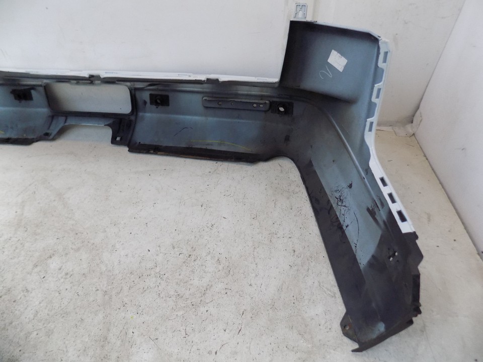 LAND ROVER DISCOVERY 4 (L319) SE 2009-2015 WHITE REAR BUMPER GENUINE ...