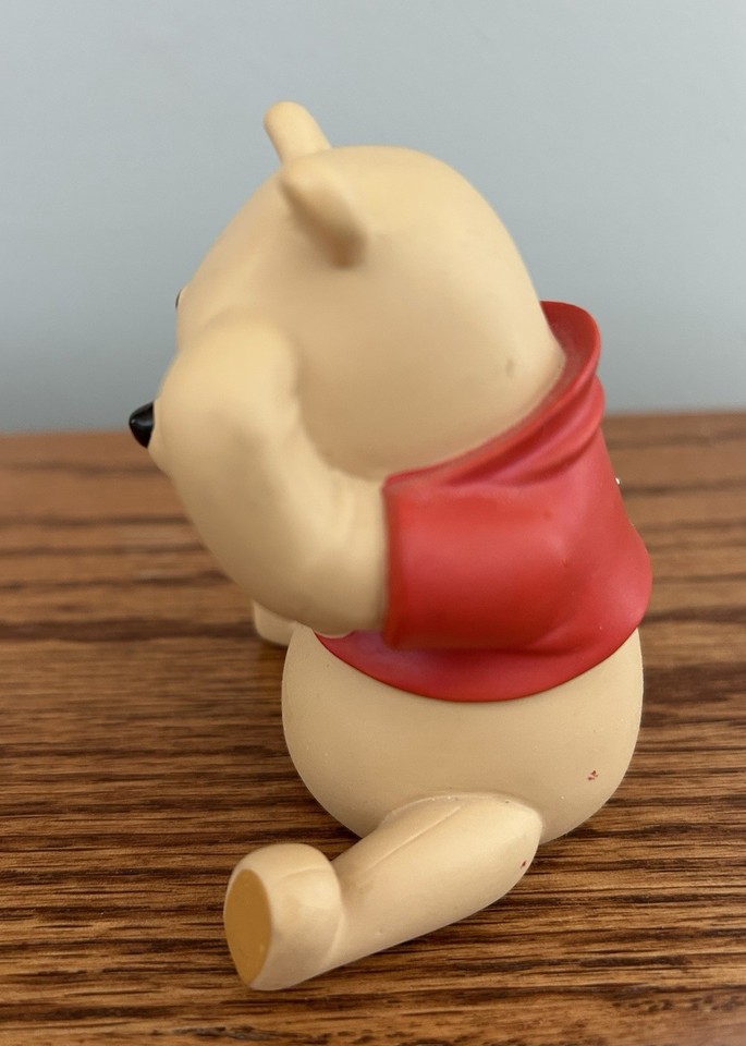 Winnie the Pooh - Pooh & Friends - Collectible Figurine "Think, Think ...