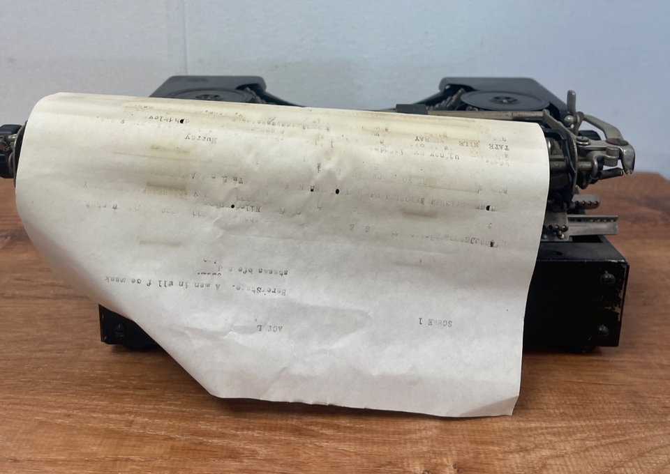 1930s Manual Typewriter Black Steel All Working Letters BROKEN SPACE ...