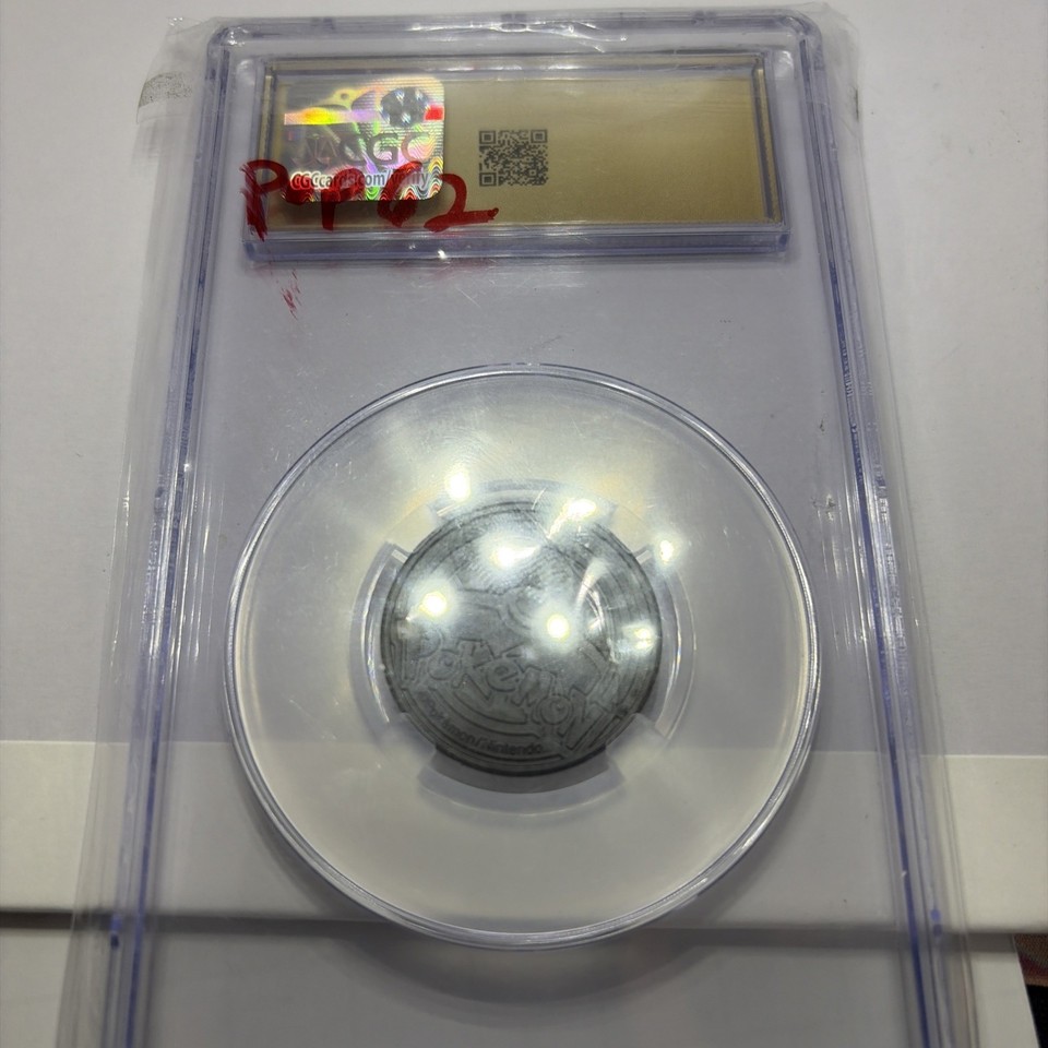 🔥 Pokemon 2020 Gold Charizard Gigantamax Coin Generation VIII Chest ...