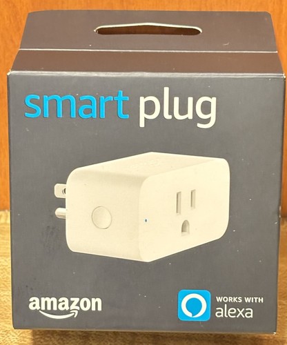 NEW Amazon Smart Plug Works With Alexa to Add Voice Control to Any ...