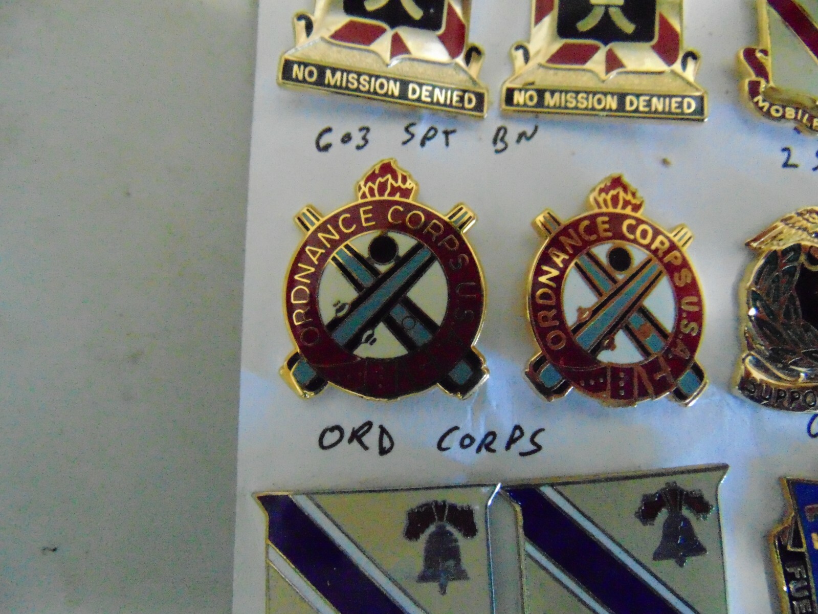 MILITARY INSIGNIA CREST DUI SET OF 2 ORDNANCE CORPS USA | eBay